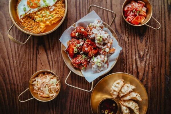 ‘Oh my gosh’ - New Korean street food restaurant opens on Division ...